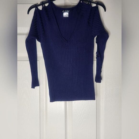 VENUS | Sweaters | Venus L Navy Blue Noodles Knit Cold Shoulderopen Arm ...